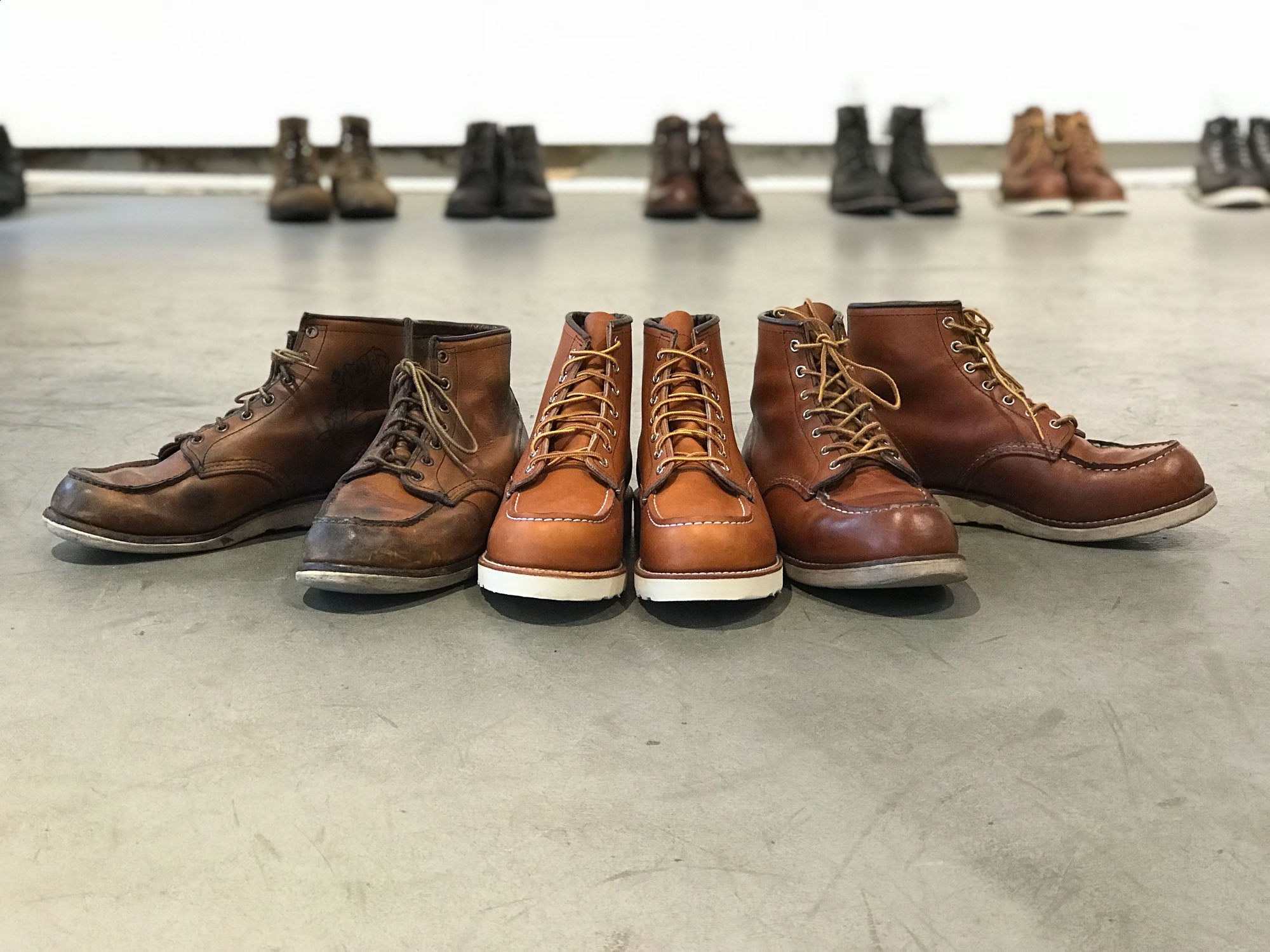 The Moc Toe 875 Oro Legacy – Red Wing Shoe Store Vienna